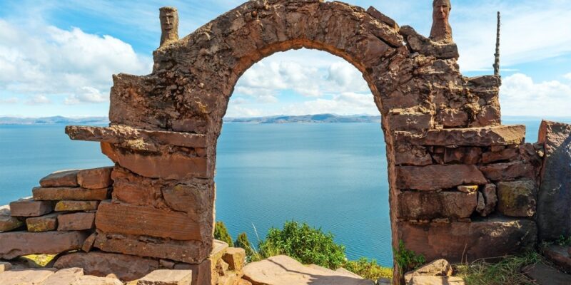 Lake Titicaca Tour 2 Day : Breathtaking Views & Unique Culture