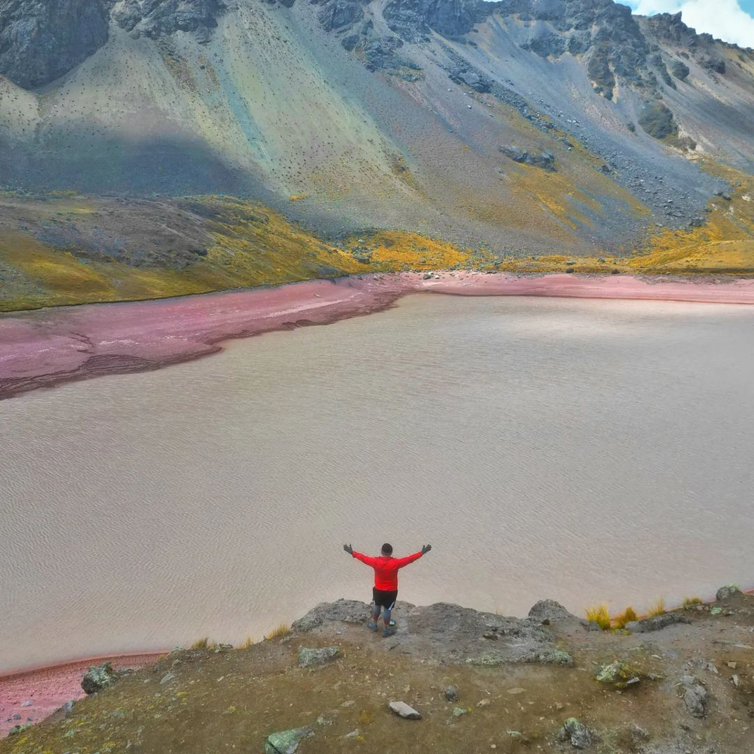 Discovering the Ausangate 7 lakes peru